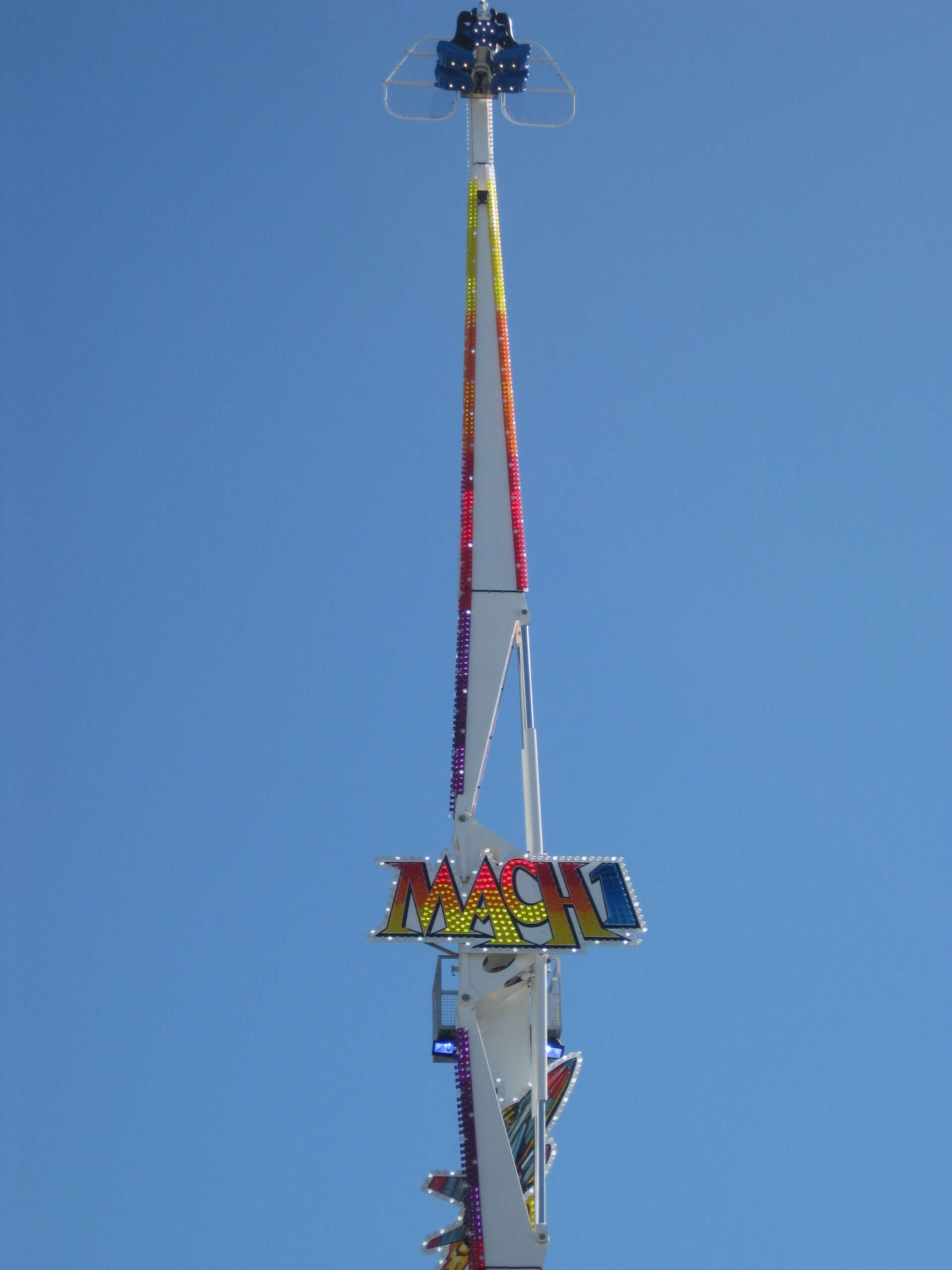 Booster – 40 Meters – 8 Seats - Intermark Ride Group